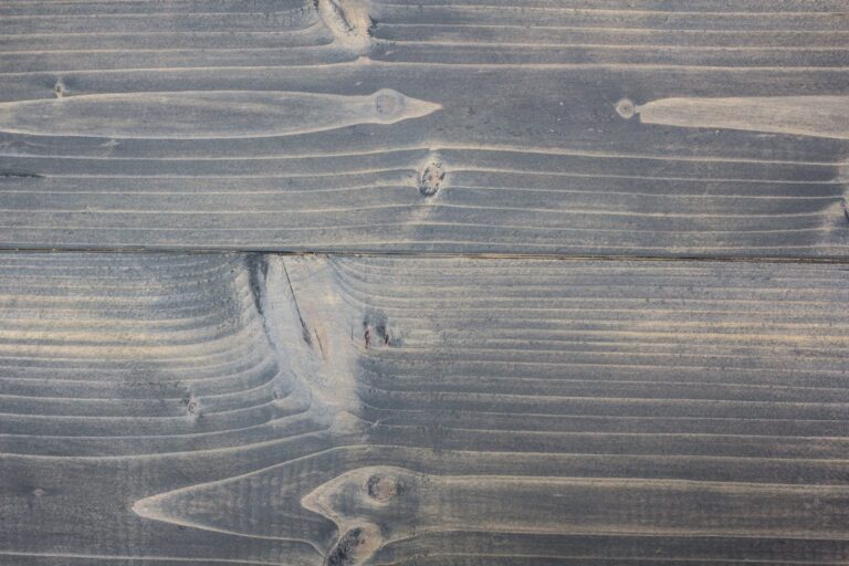 Grey Wood Stain: Guide on How to Choose it | ThePlywood.com